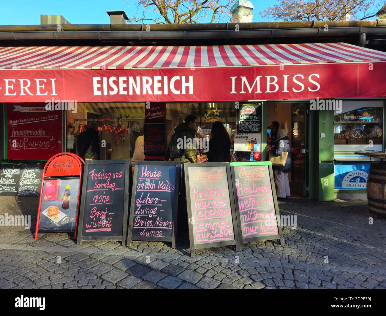 Viktualienmarkt butcher stalls munich hi-res stock photography and ...