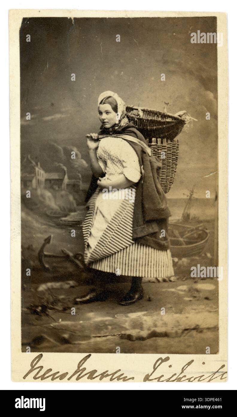 Scottish fisherwoman fisherwomen fisher woman women hi-res stock ...