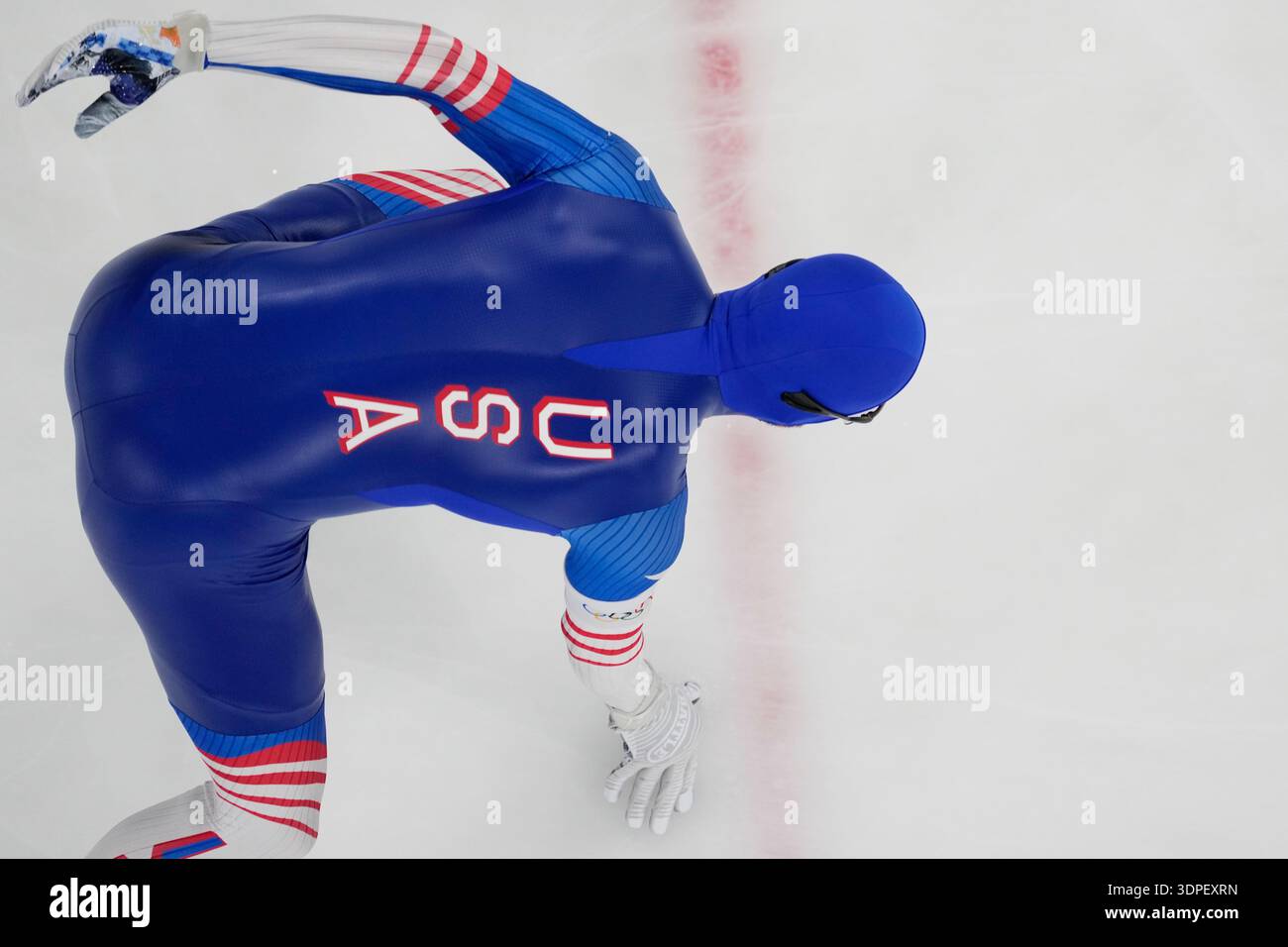 Zach Stoppelmoor of the United States takes the start of the speed ...