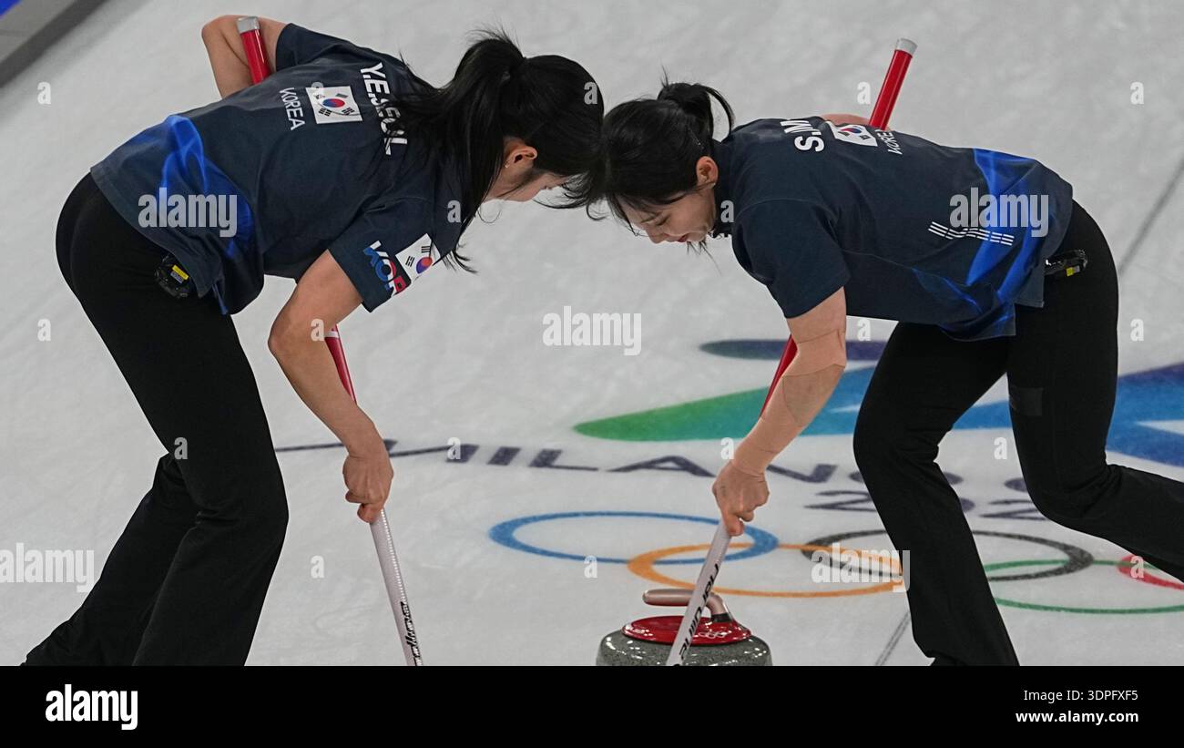 South Korea's Kim Su-ji and Seol Ye-eun in action during the women's ...