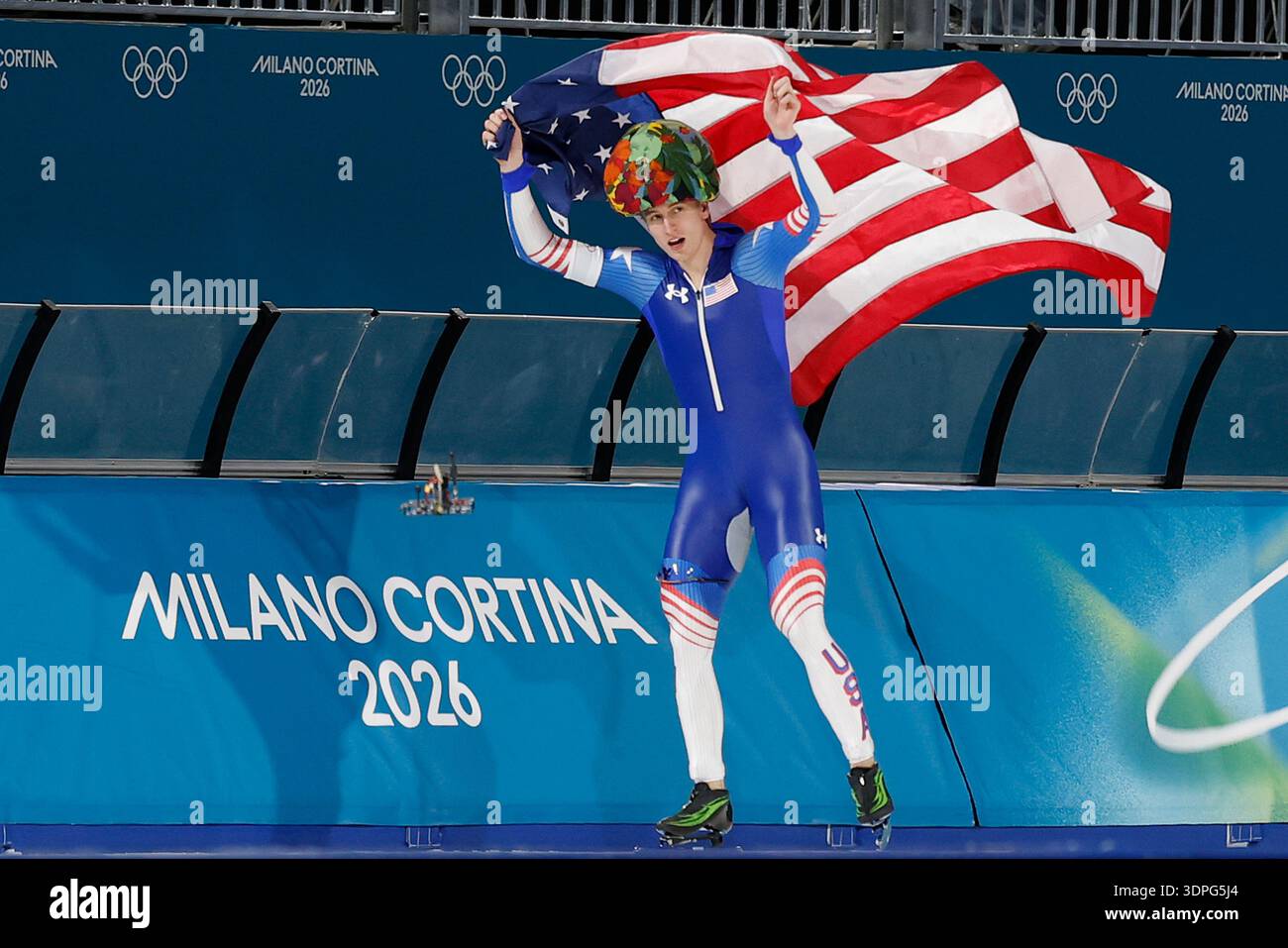 Milan, Italy. 14th Feb, 2026. The United States Jordan Stolz skates ...