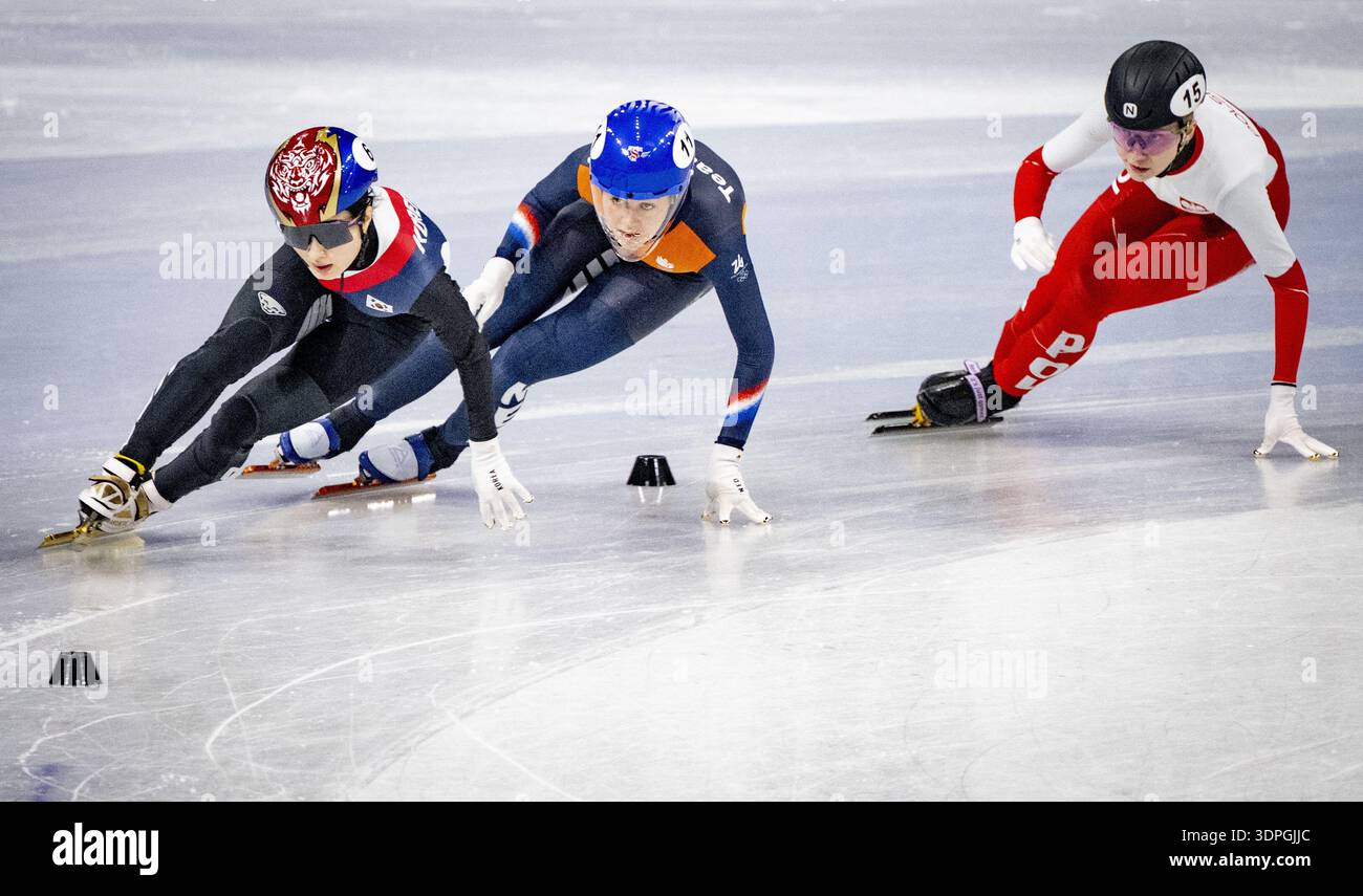 MILAN - MICHELLE Velzeboer in action during the women's 1000m quarter ...