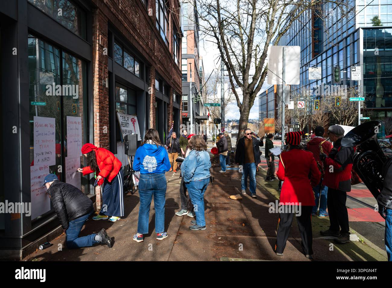Seattle, USA. 14th Feb 2025. Activists gather at the former South Lake ...