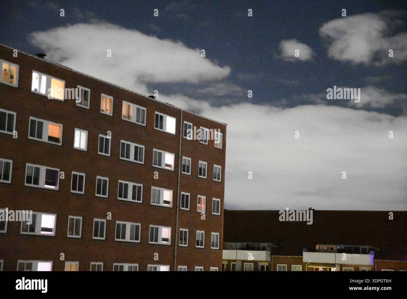 Copenhagen/Denmark /14 FEB 2026 / CLEAR COLD EVENING WEATHER IN KASTRUP ...