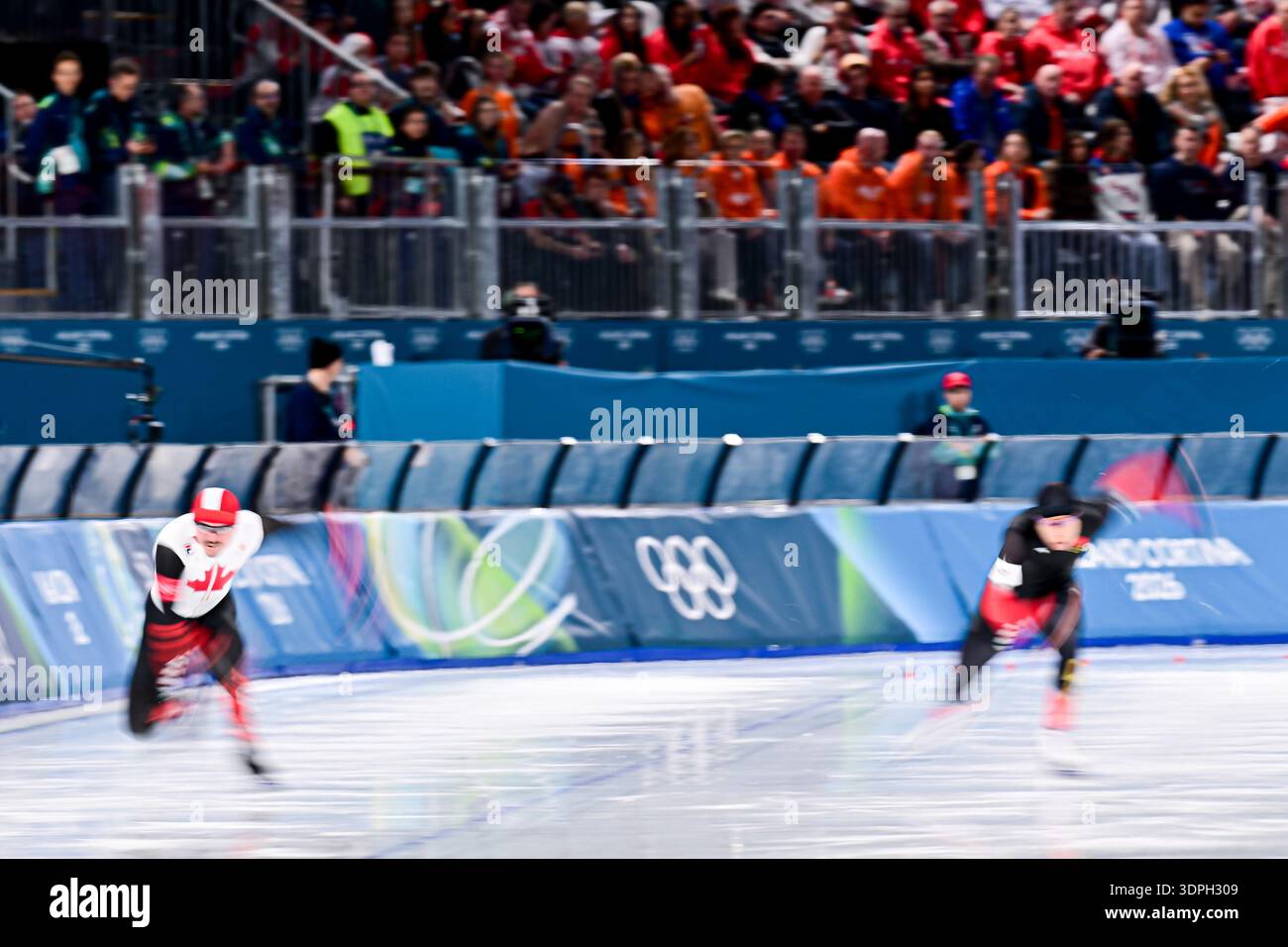 Ziwen LIAN (CHN) vs Cedrick BRUNET (CAN), during Speed Skating Men's ...