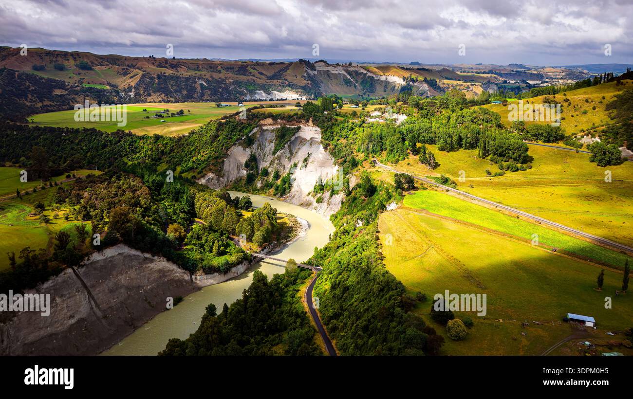 Rangitikei River Gorge, New zealand Stock Photo - Alamy