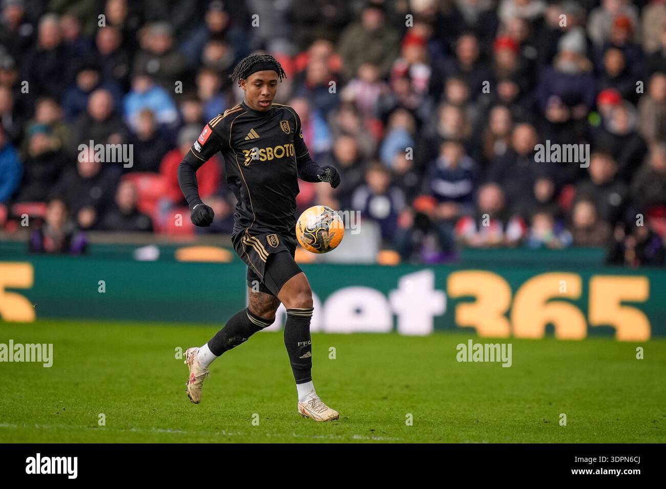 Kevin of Fulham brings down the ball during the Emirates FA Cup 4th ...