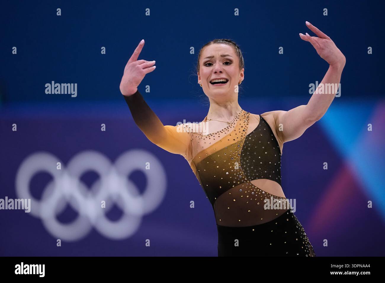 Annika Hocke and Robert Kunkel of Germany compete during the pairs ...