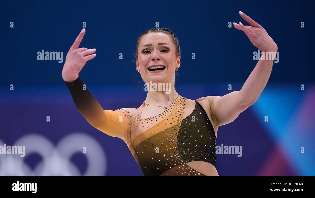 Annika Hocke and Robert Kunkel of Germany compete during the pairs ...