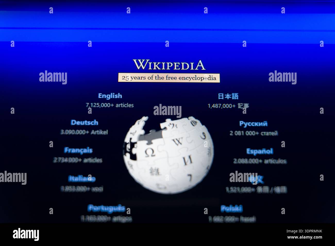 Language options digital technology hi-res stock photography and images ...