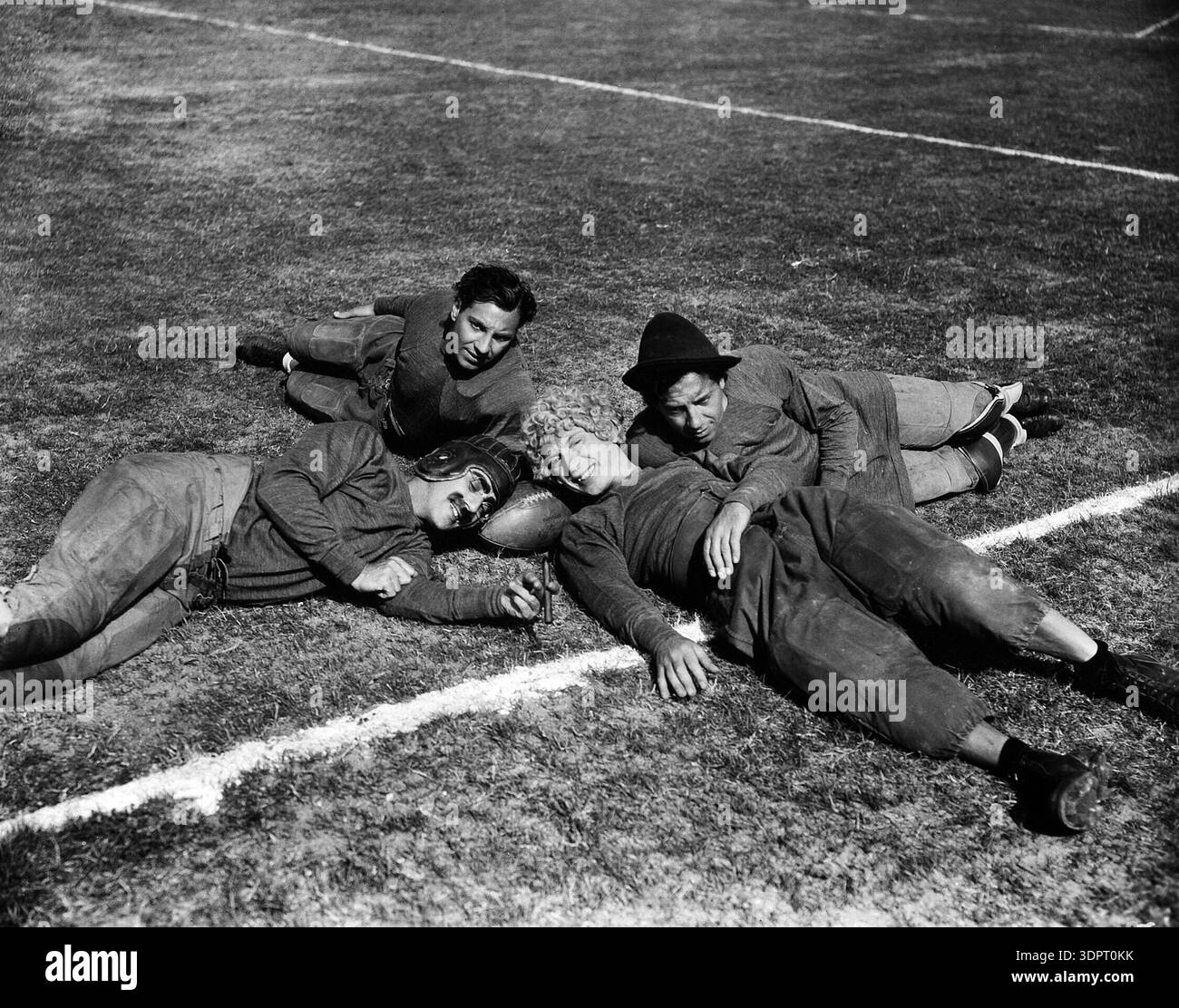 Field viewer Black and White Stock Photos & Images - Alamy