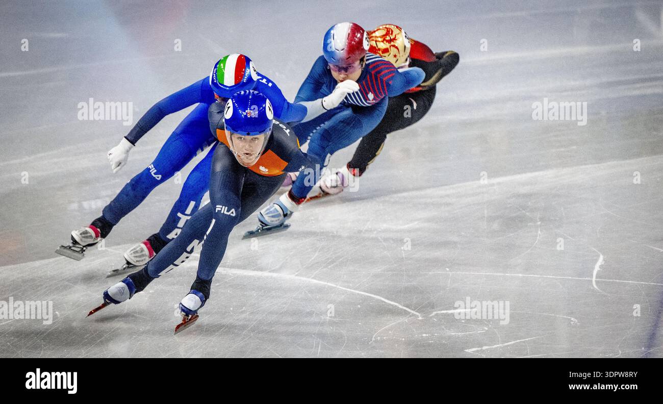 MILAN - Michelle Velzeboer in action during the 1000m quarterfinals at ...