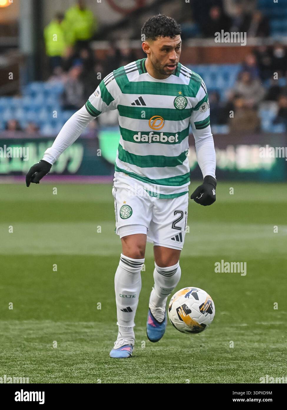 Celtic's Alex Oxlade-Chamberlain during the William Hill Premiership ...