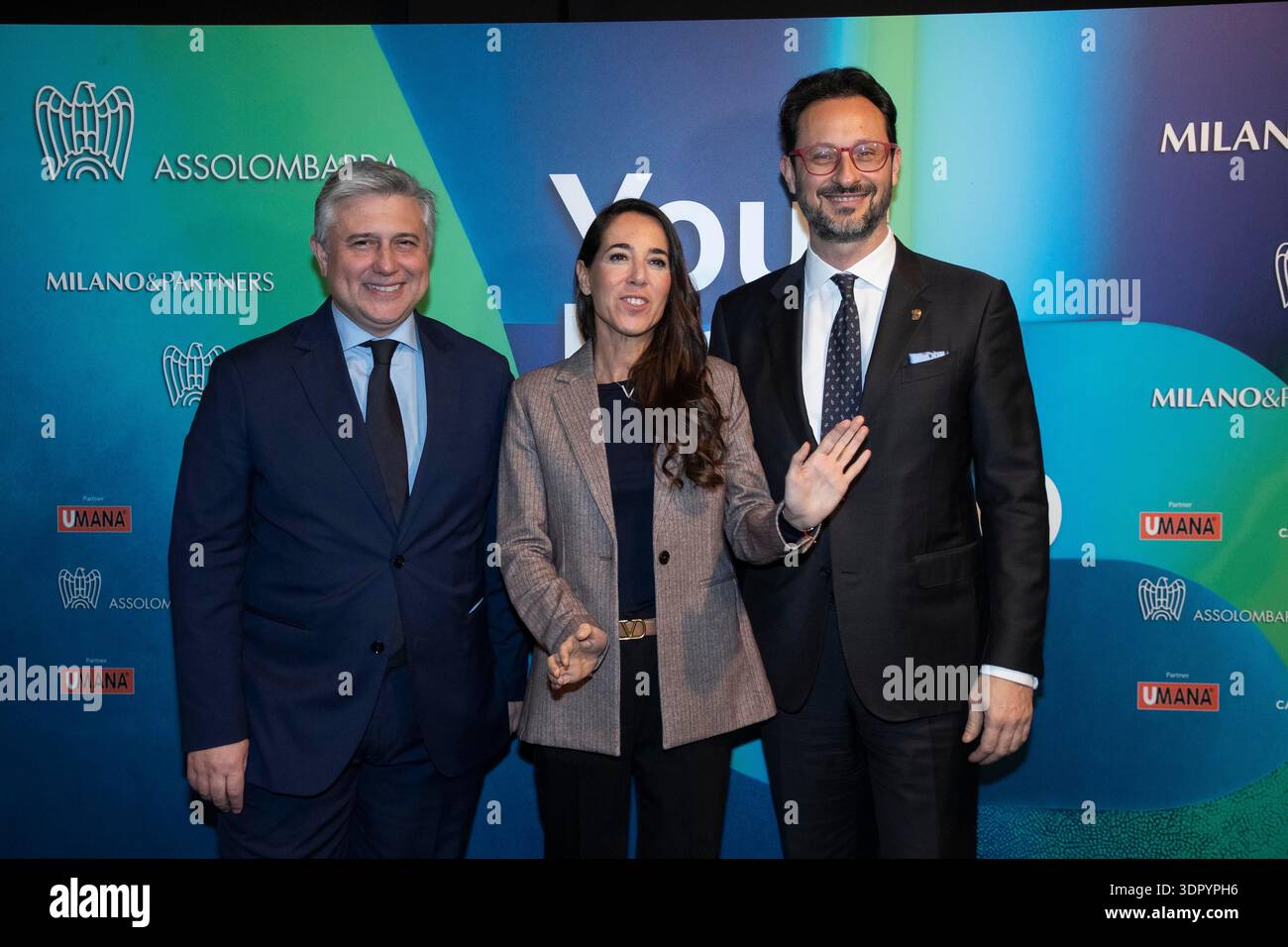 Nella foto da sinistra verso destra Alessandro Picardi, Licia Ronzulli ...