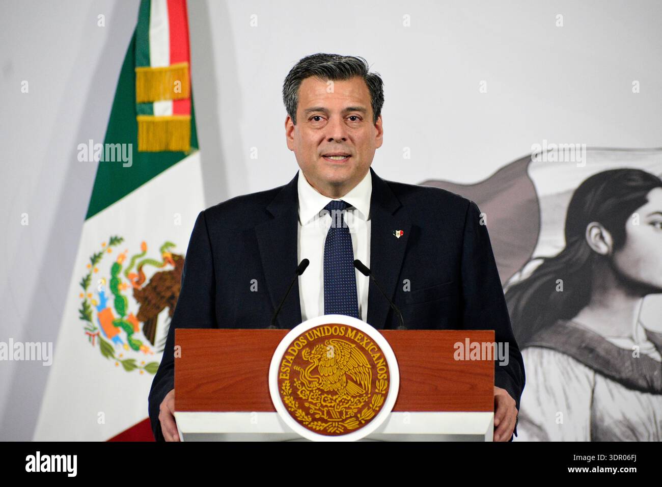 World Boxing Council President Mauricio Sulaiman speaks during a ...