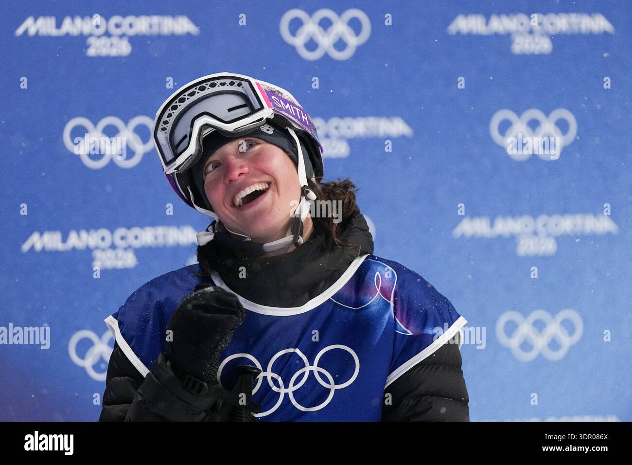 Canada's Naomi Urness reacts during the women's freestyle skiing big ...