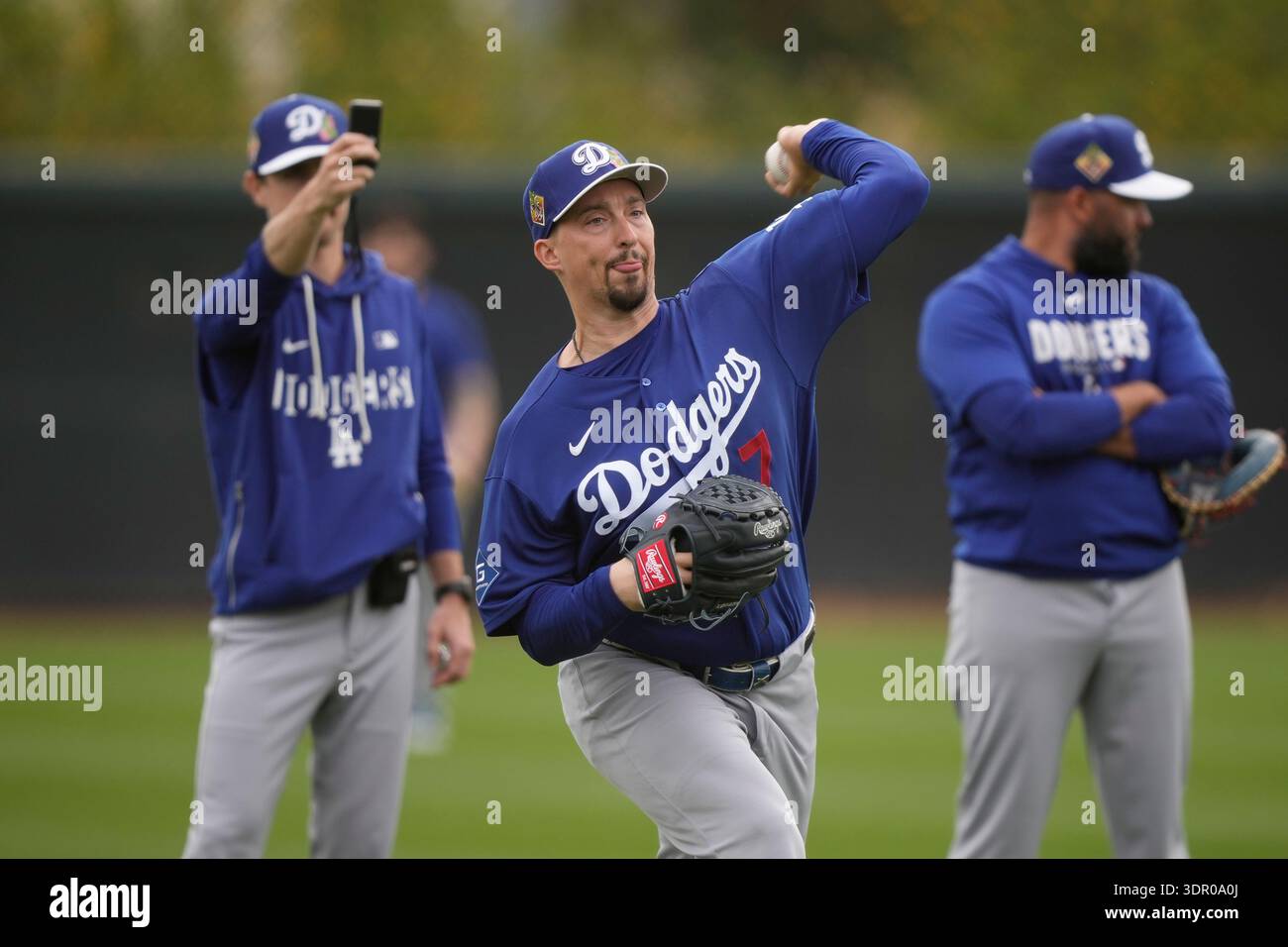 Los Angeles Dodgers pitcher Blake Snell (7) works out during spring ...