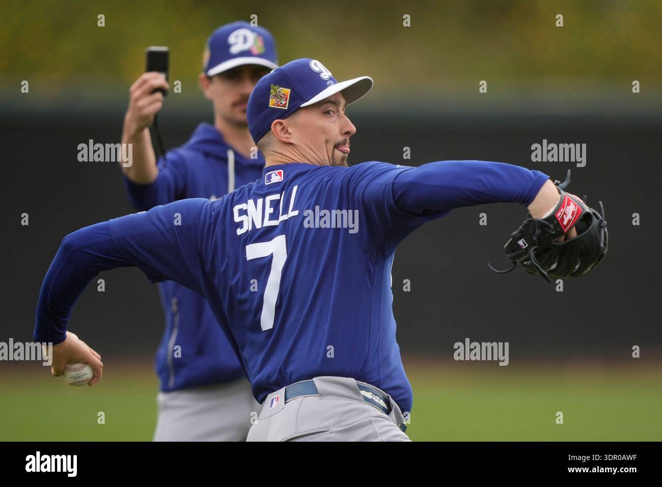 Los Angeles Dodgers pitcher Blake Snell (7) works out during spring ...