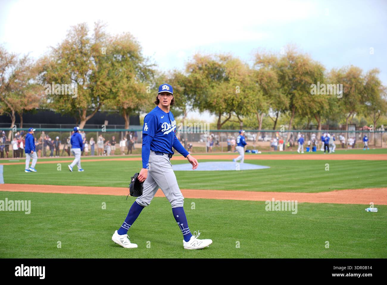 Los Angeles Dodgers pitcher Tyler Glasnow (31) works out during spring ...