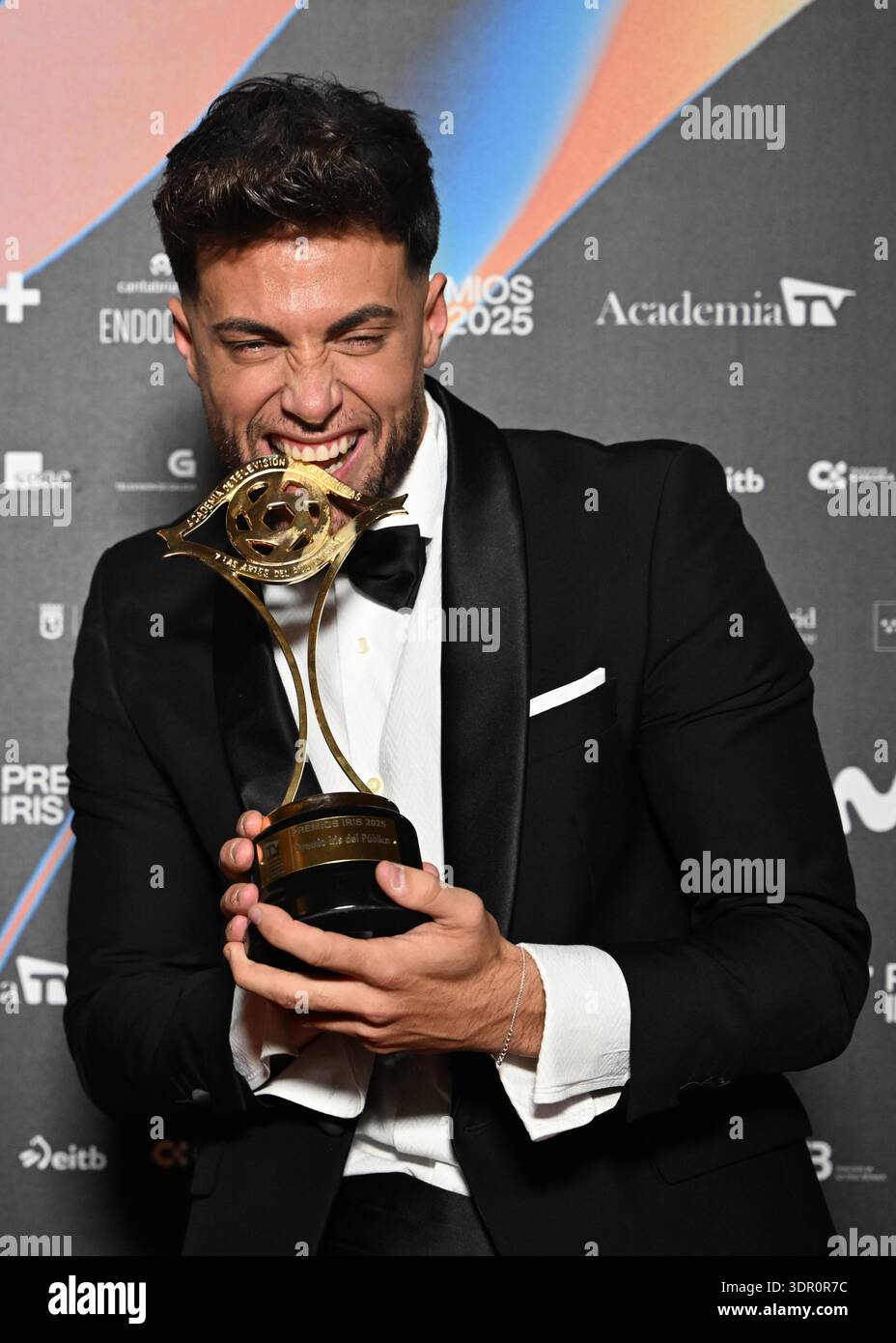 José Carlos Montoya receives the Person of the Year award at the Iris ...