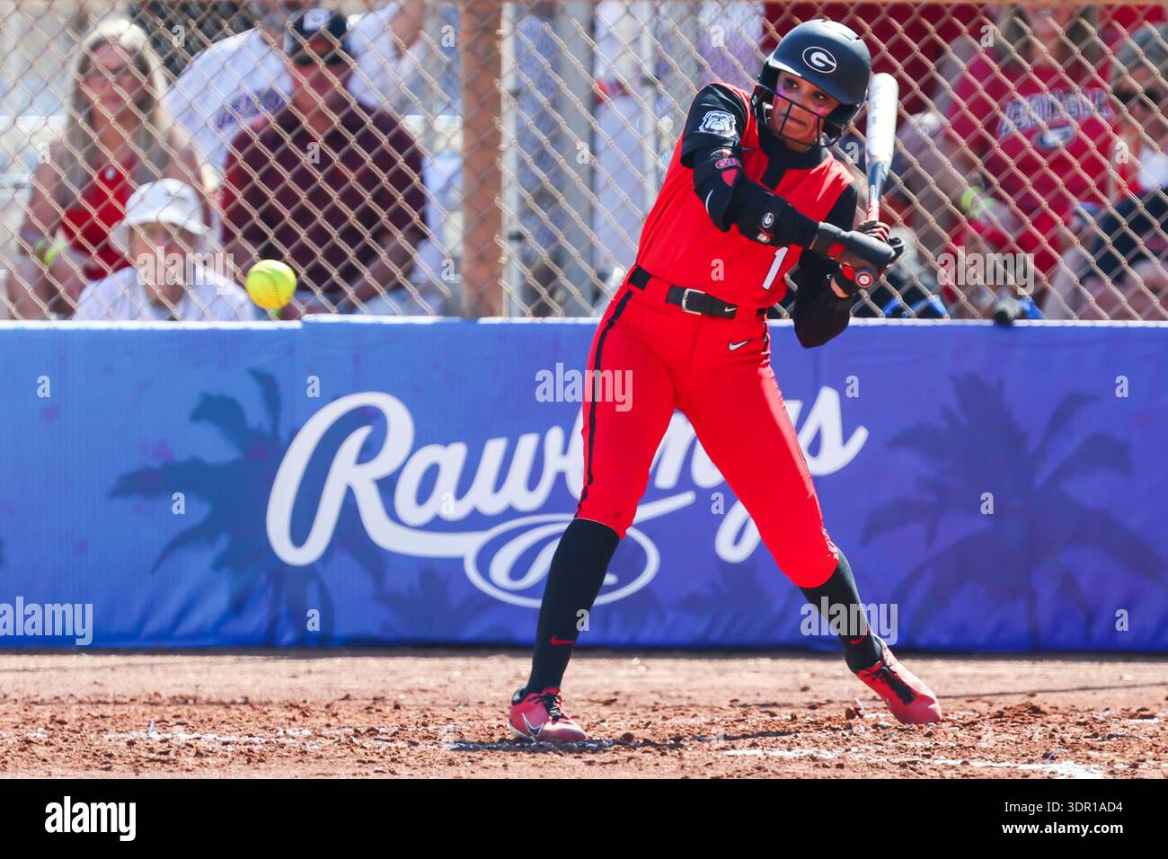 Georgia Bulldogs outfielder Delani Sullivan (1) eyes a pitch against ...