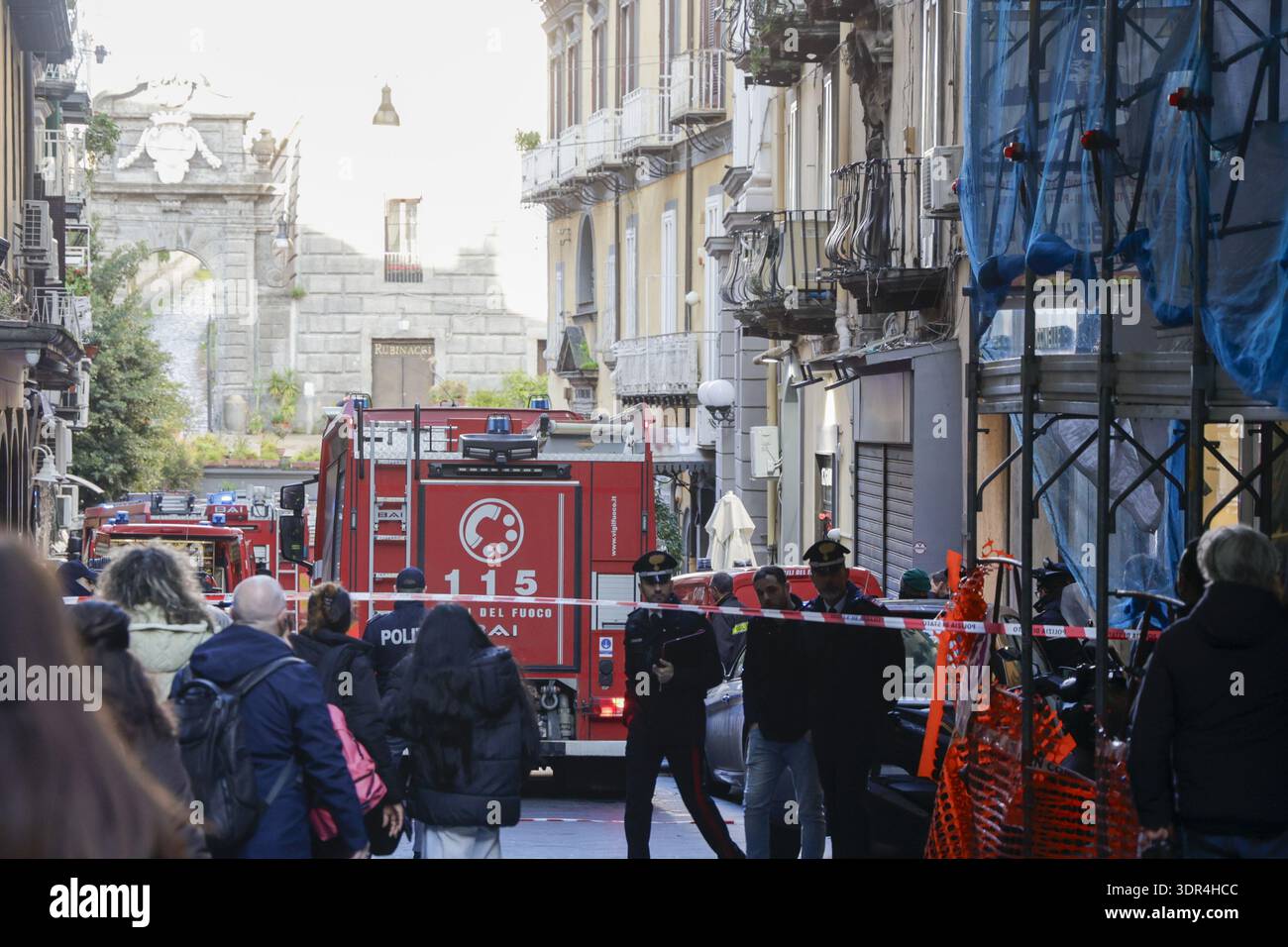 Naples, a fire completely destroys the Sannazaro Theater, San nazaro ...