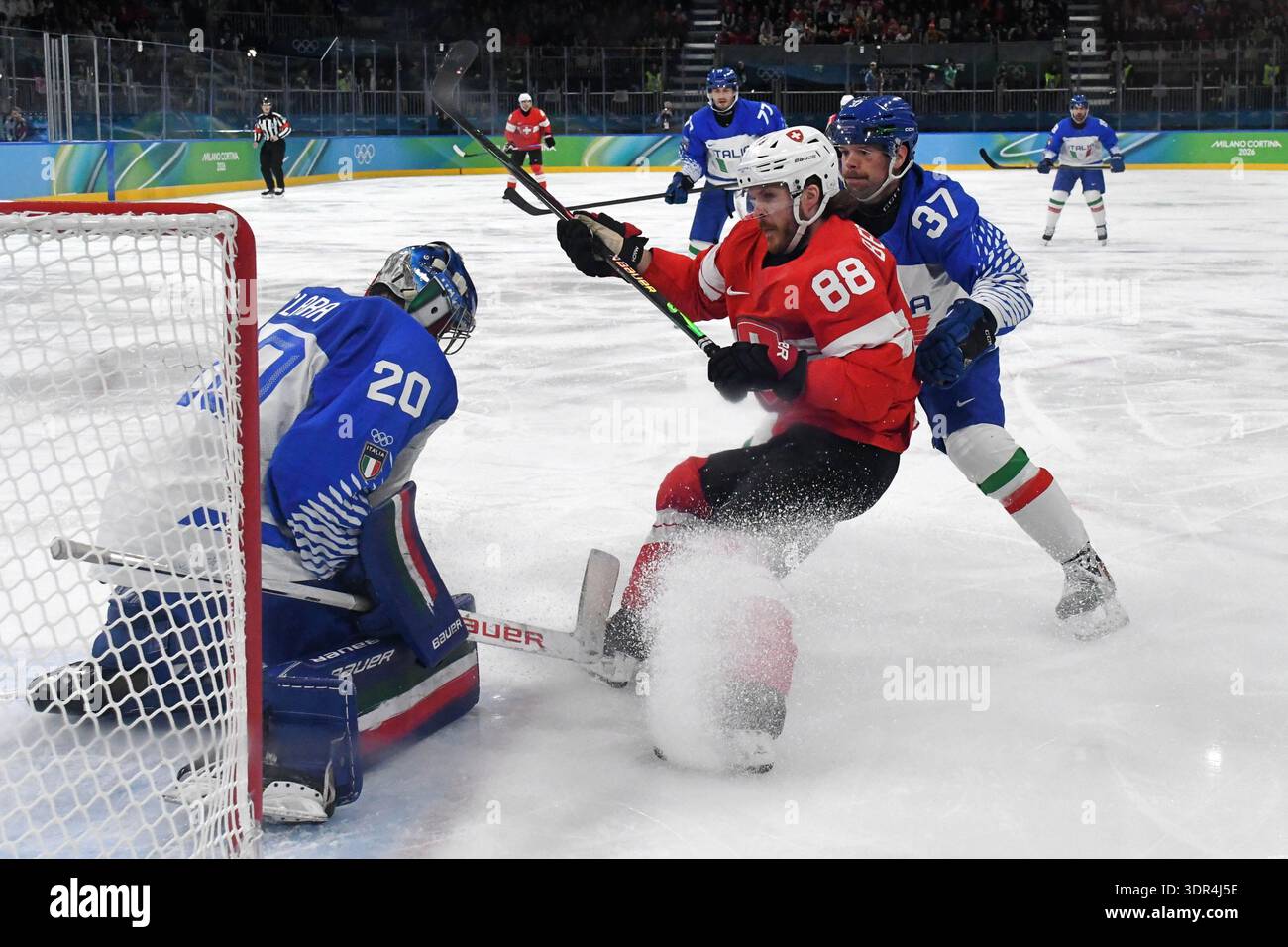 Phil Pietroniro (Italy) against Cristoph Bertschy (Suisse) during Ice ...