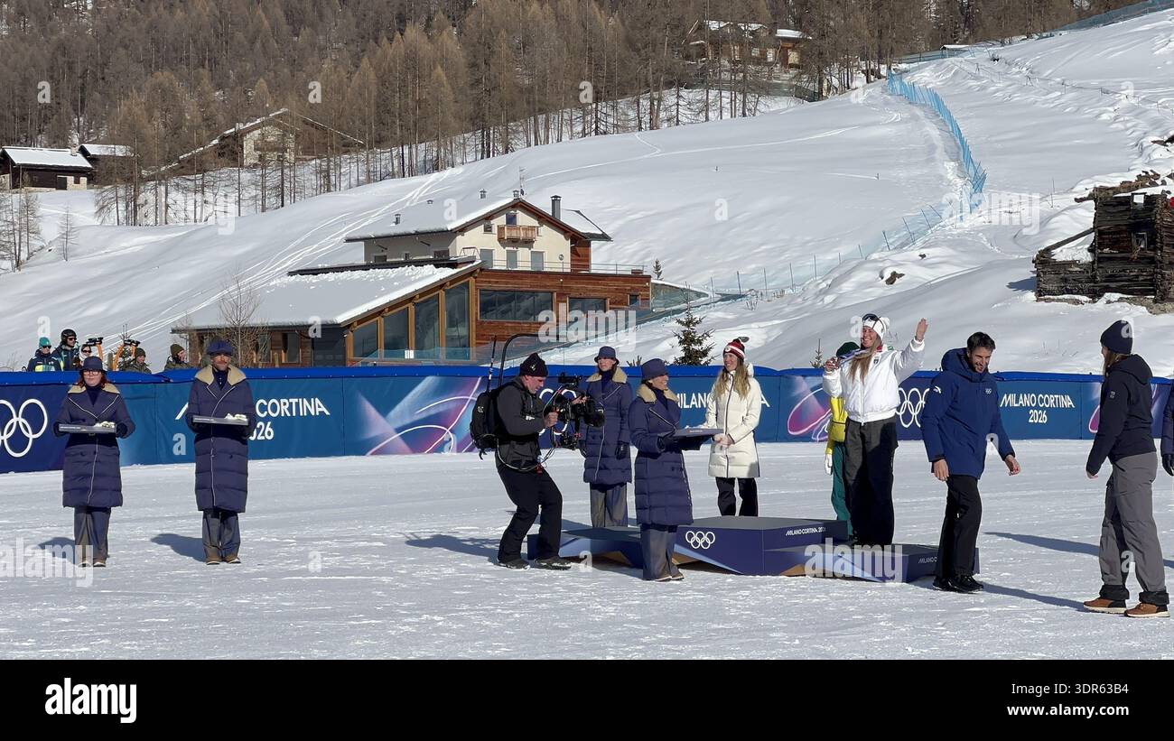 2026 winter olympics silver hi-res stock photography and images - Alamy