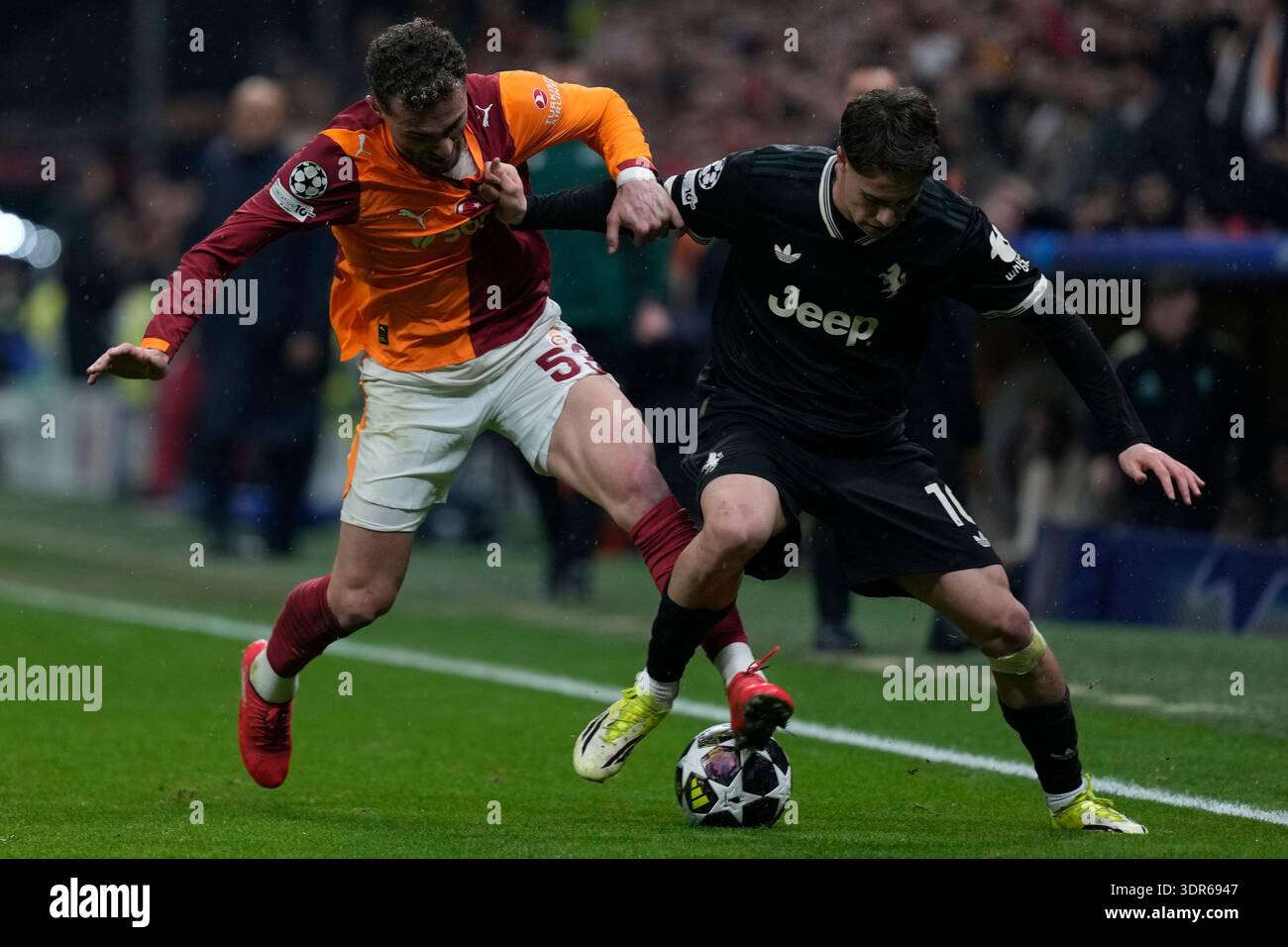 Galatasaray's Baris Yilmaz, left, tries to stop Juventus' Kenan Yildiz ...
