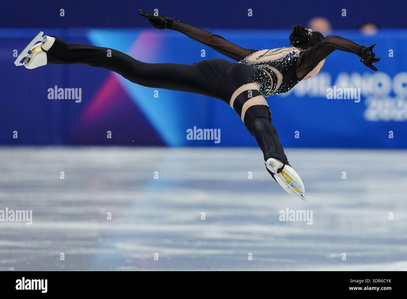 Milano, Italia. 17th Feb, 2026. ZHANG Ruiyang competing in the Olympic ...