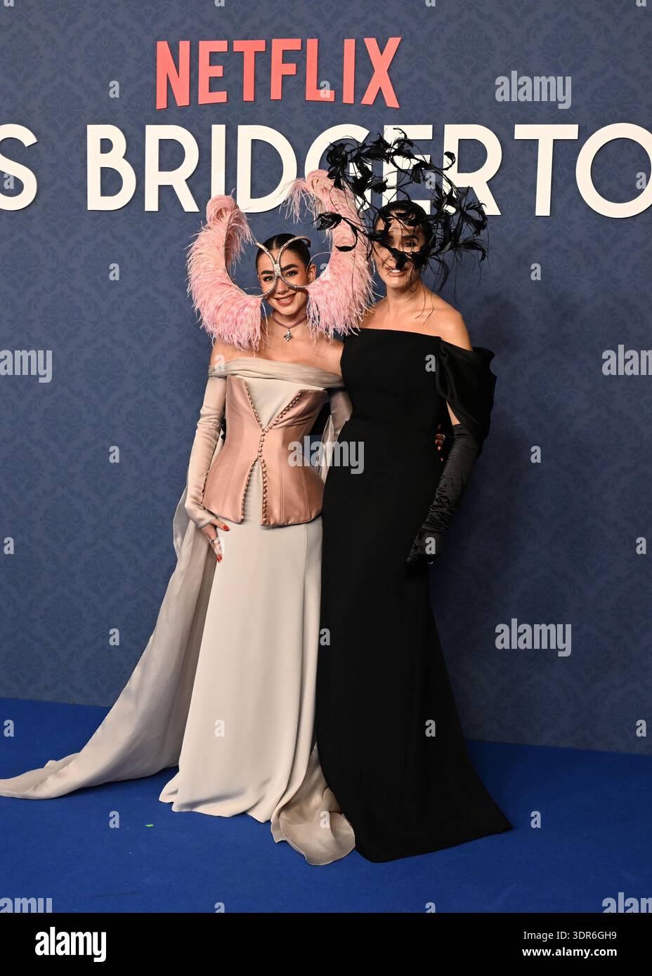 Lola Lolita and Vicky Martín Berrocal during the masked ball of Los ...