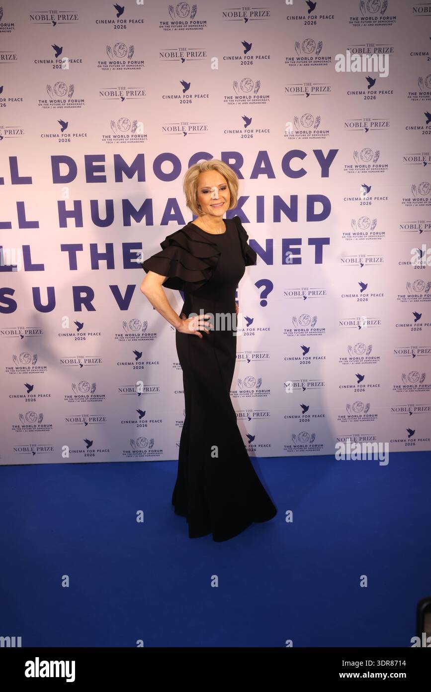 Kasia Madera bei der Cinema For Peace Gala 2026 im Hotel Adlon ...
