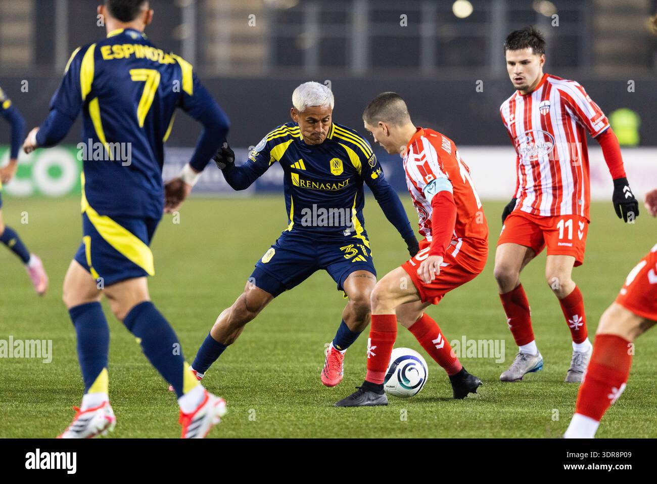 Nashville SC's Andy Najar (31) tries to move the ball past Atletico ...