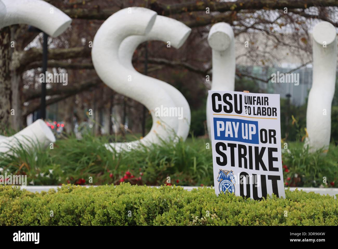 Labor strike teamsters hi-res stock photography and images - Alamy
