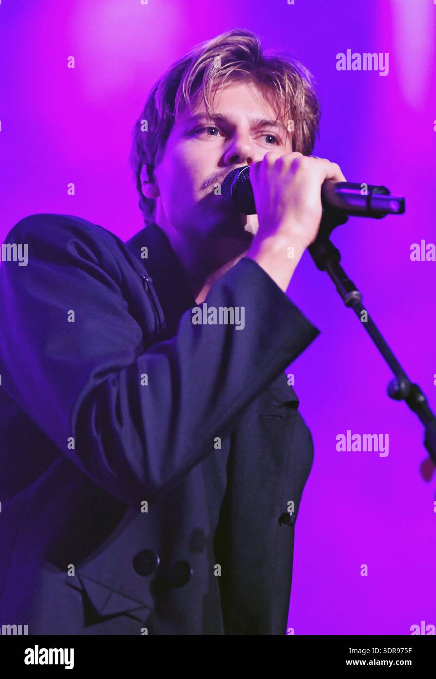 Ruel on stage for Ruel Kicking My Feet Concert Tour, Buckhead Theatre ...
