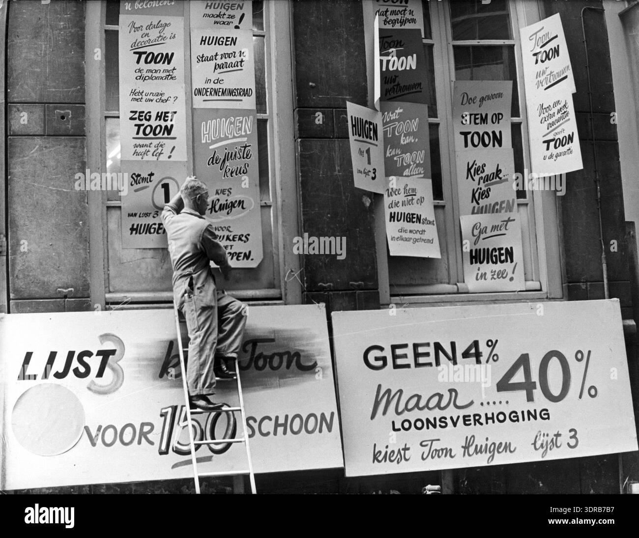 This photograph shows the triennial works council election at de hi-res ...