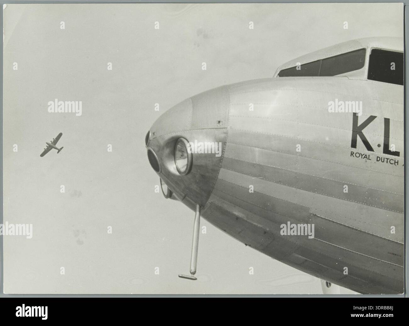Photograph from 1934 shows a douglas dc2 named hi-res stock photography ...