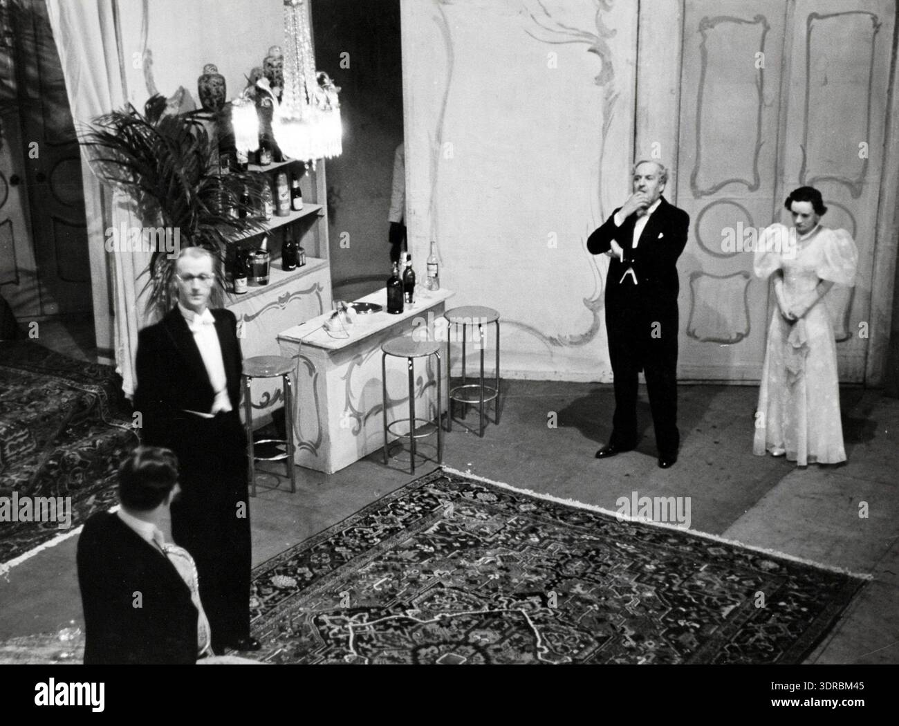 Dutch actor louis saalborn performs as a poo hi-res stock photography ...