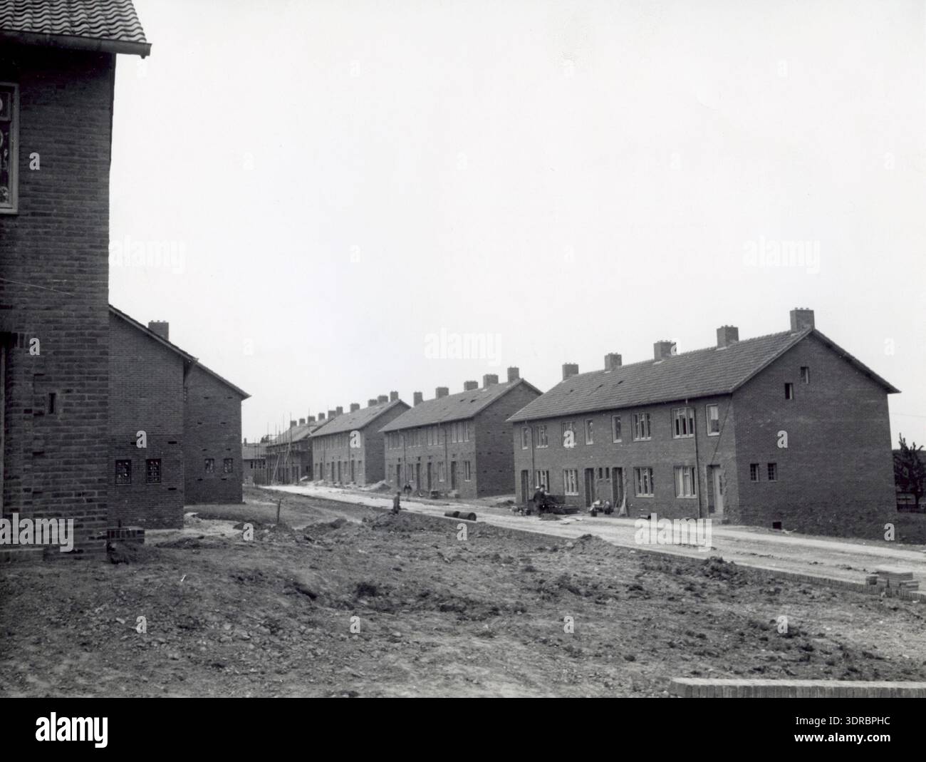 Workers completed construction houses hi-res stock photography and ...