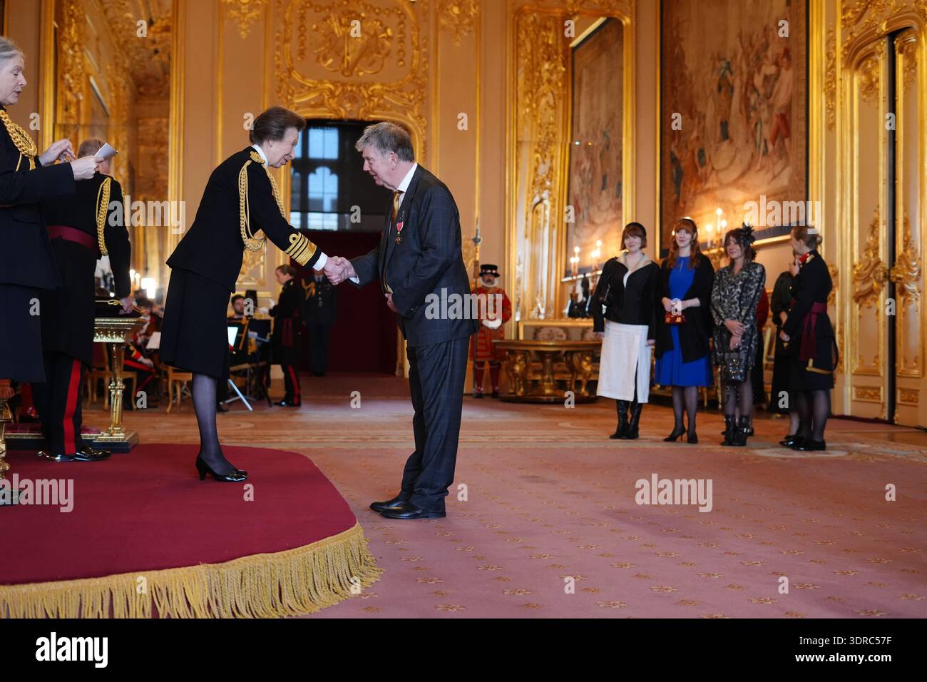 The royal itv drama hi-res stock photography and images - Alamy