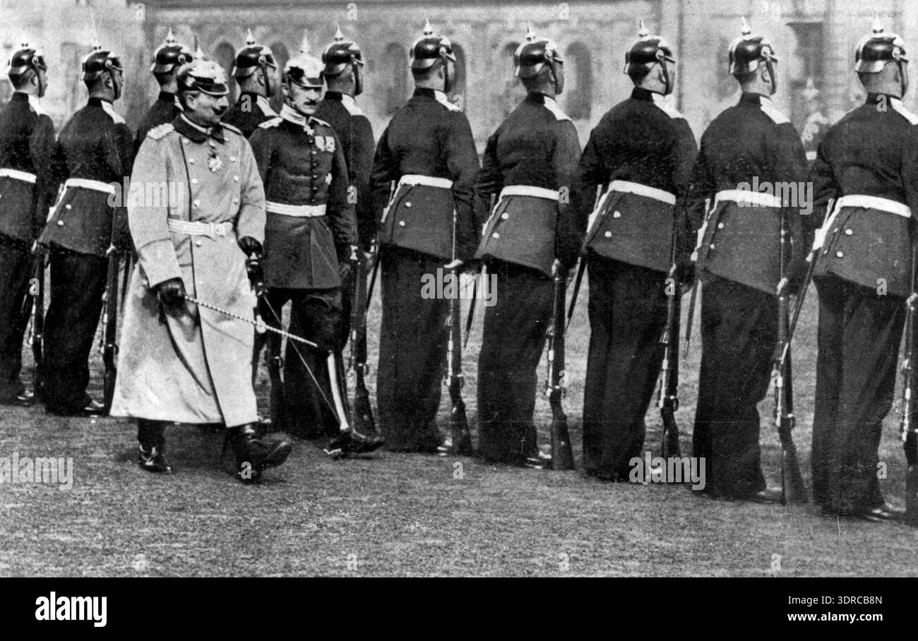 Photograph from 1913 showing german emperor wilhelm ii inspectin hi-res ...