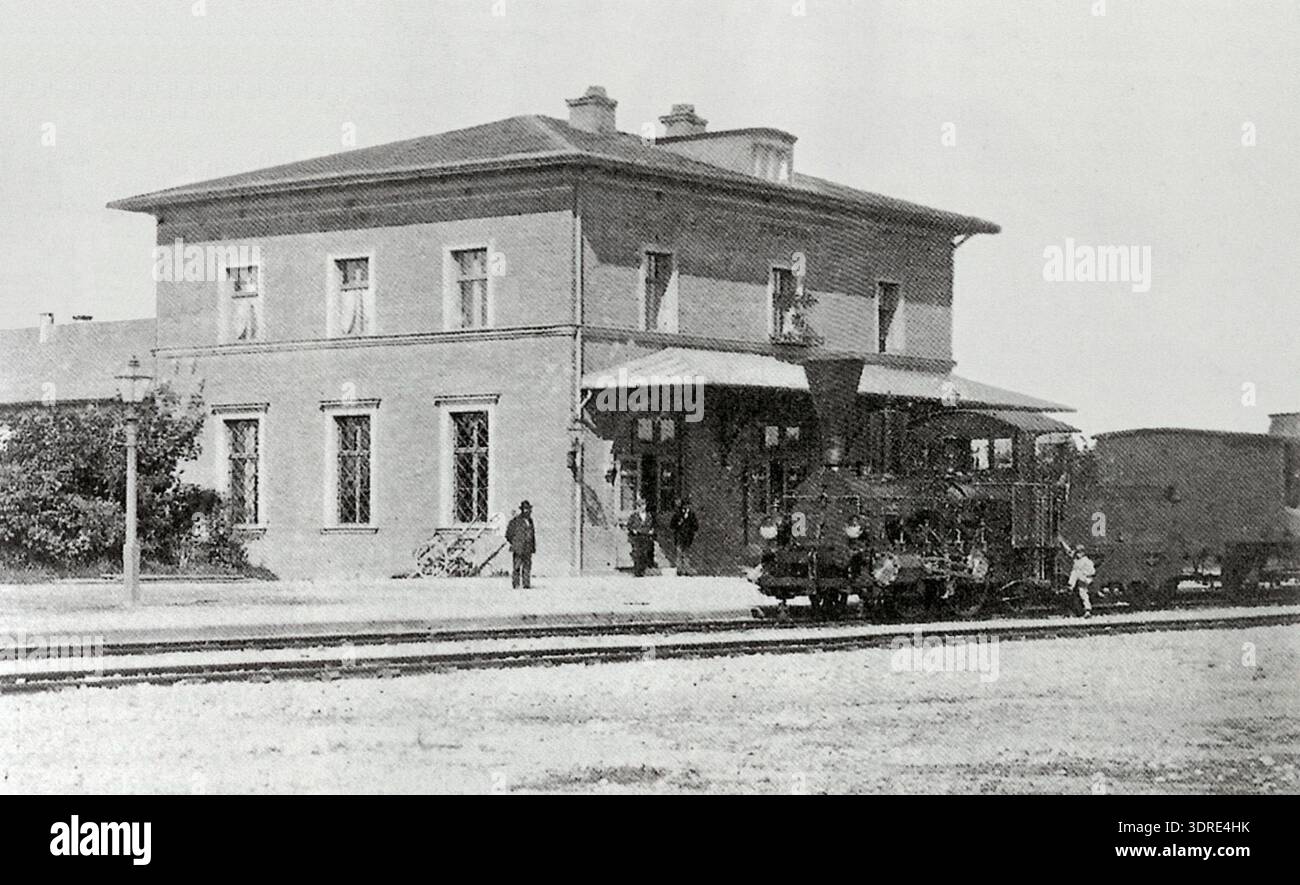 This circa 1880 photograph shows the erding railway station rece hi-res ...