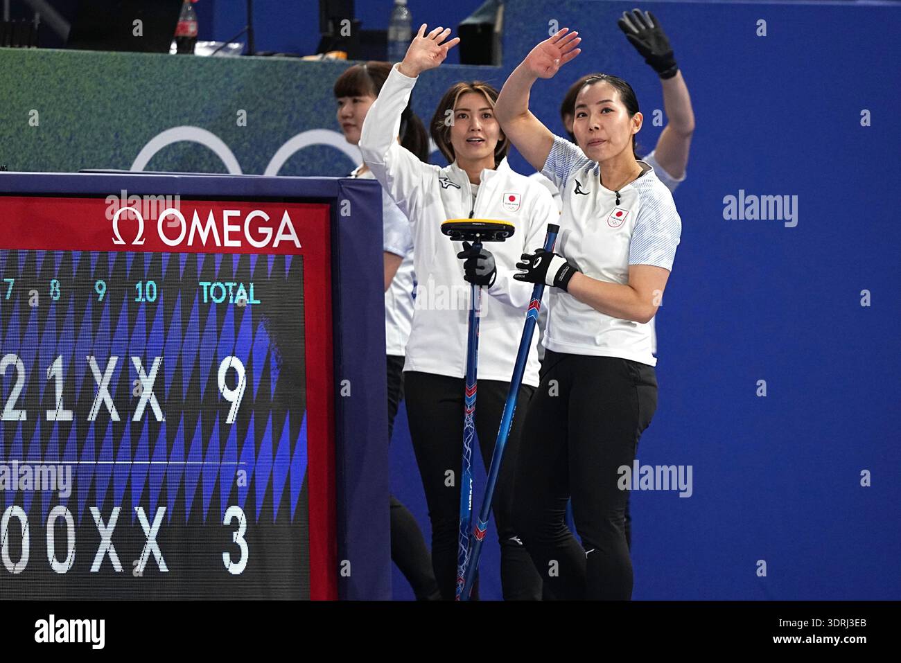Japan's Sayaka Yoshimura, Yuna Kotani and Anna Ohmiya wave after the ...