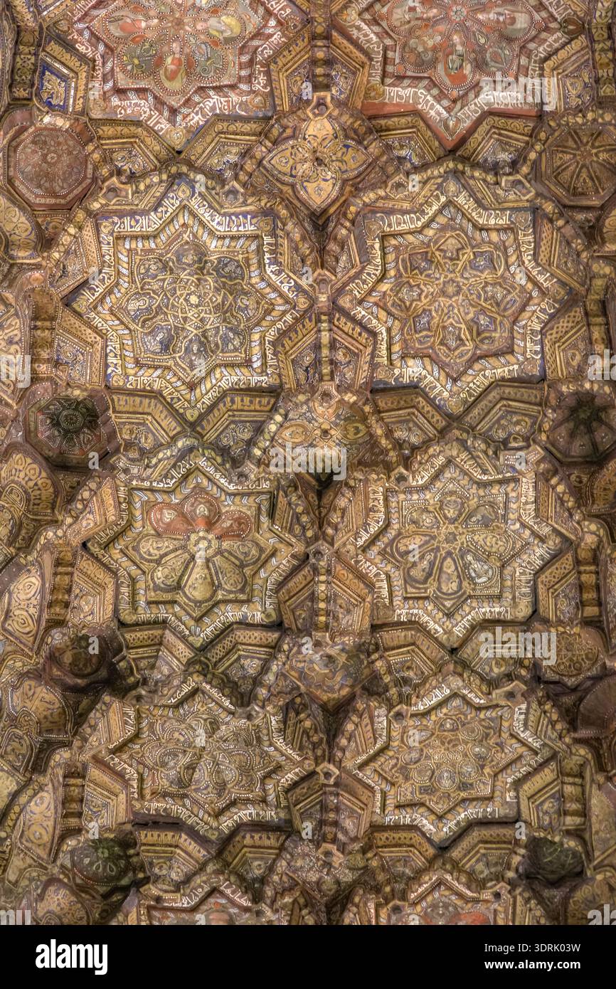 Cappella Palatina muqarnas wood ceiling, Royal Palace of Palermo ...