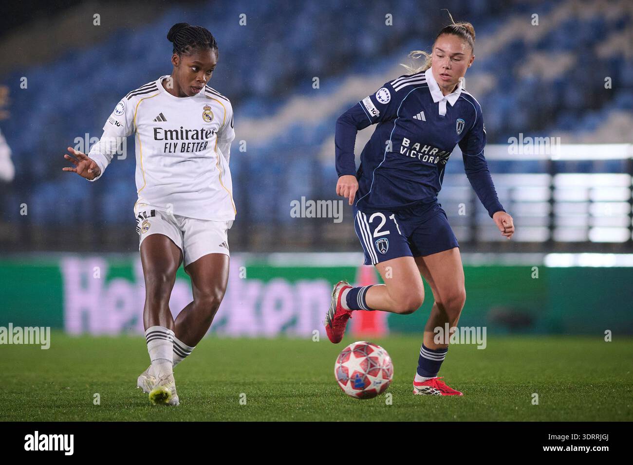 Real Madrid's Linda Caicedo (L) and Paris FC’s Oceane Picard during ...