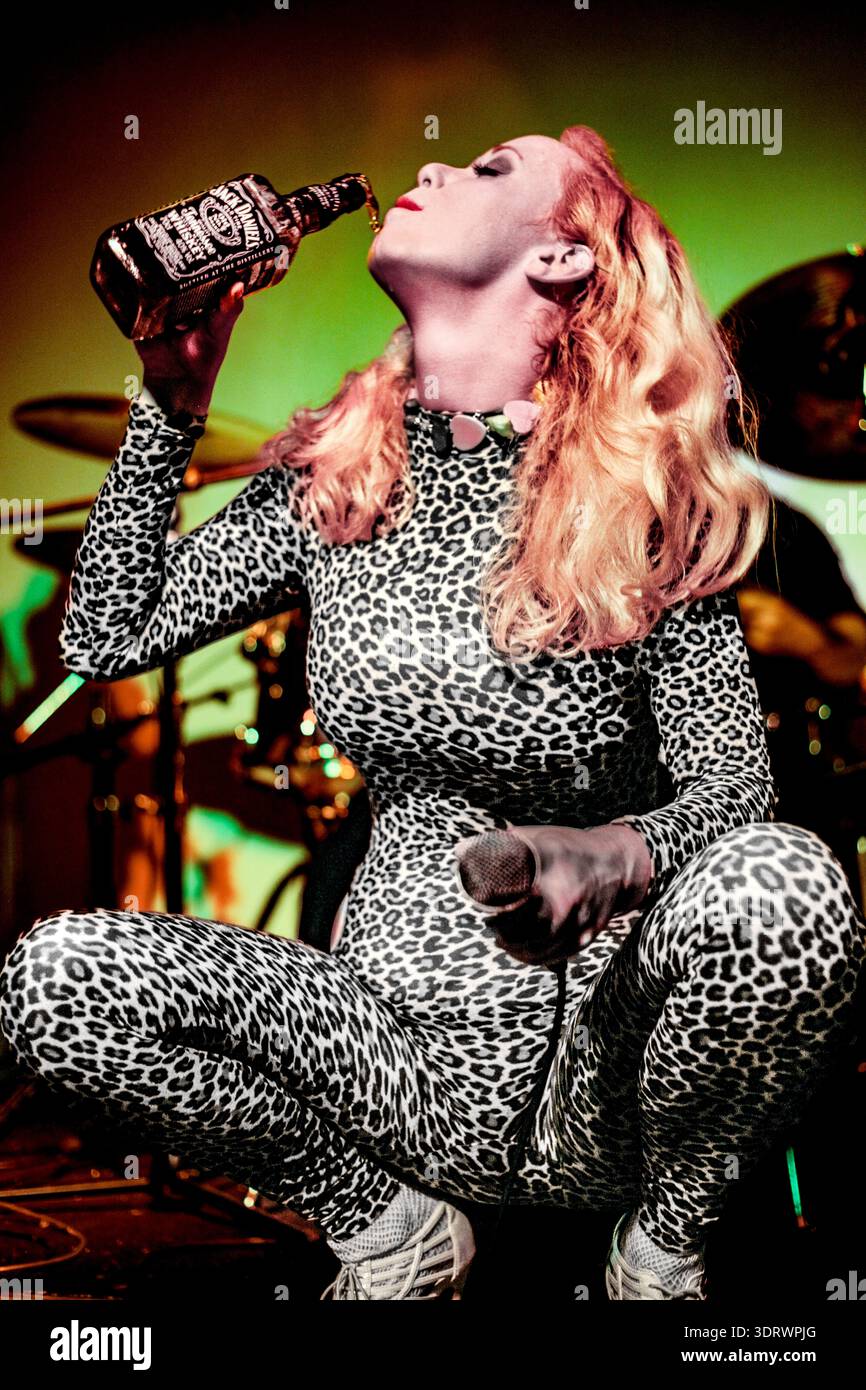 Leopard skin jump suit hi-res stock photography and images - Alamy