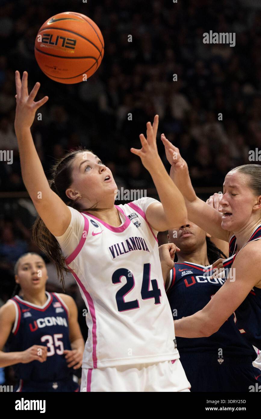 Villanova guard Dani Ceseretti (24) in action during an NCAA college ...
