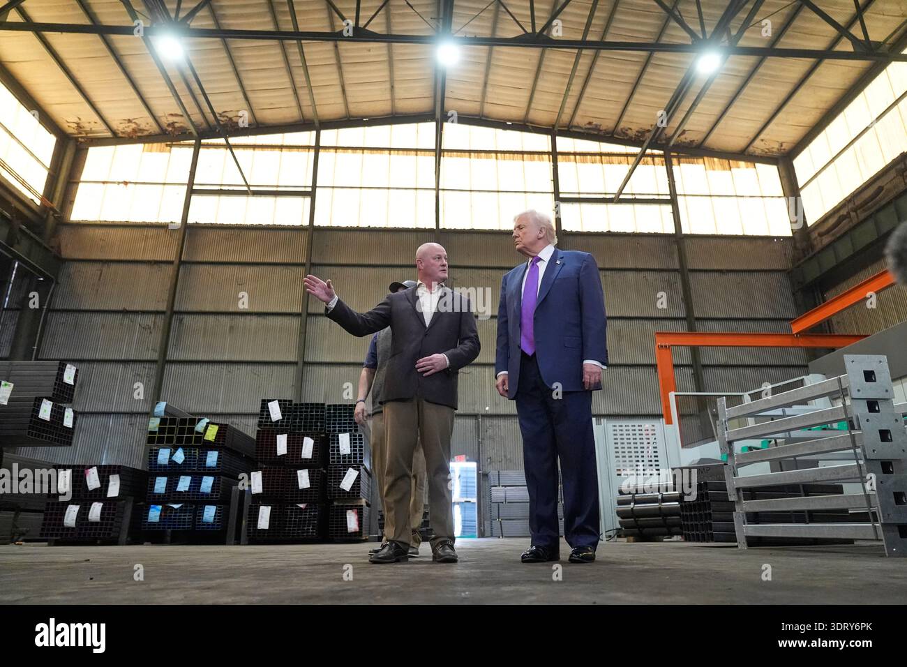 President Donald Trump speaks with. President of Chooses Steel Andrew ...