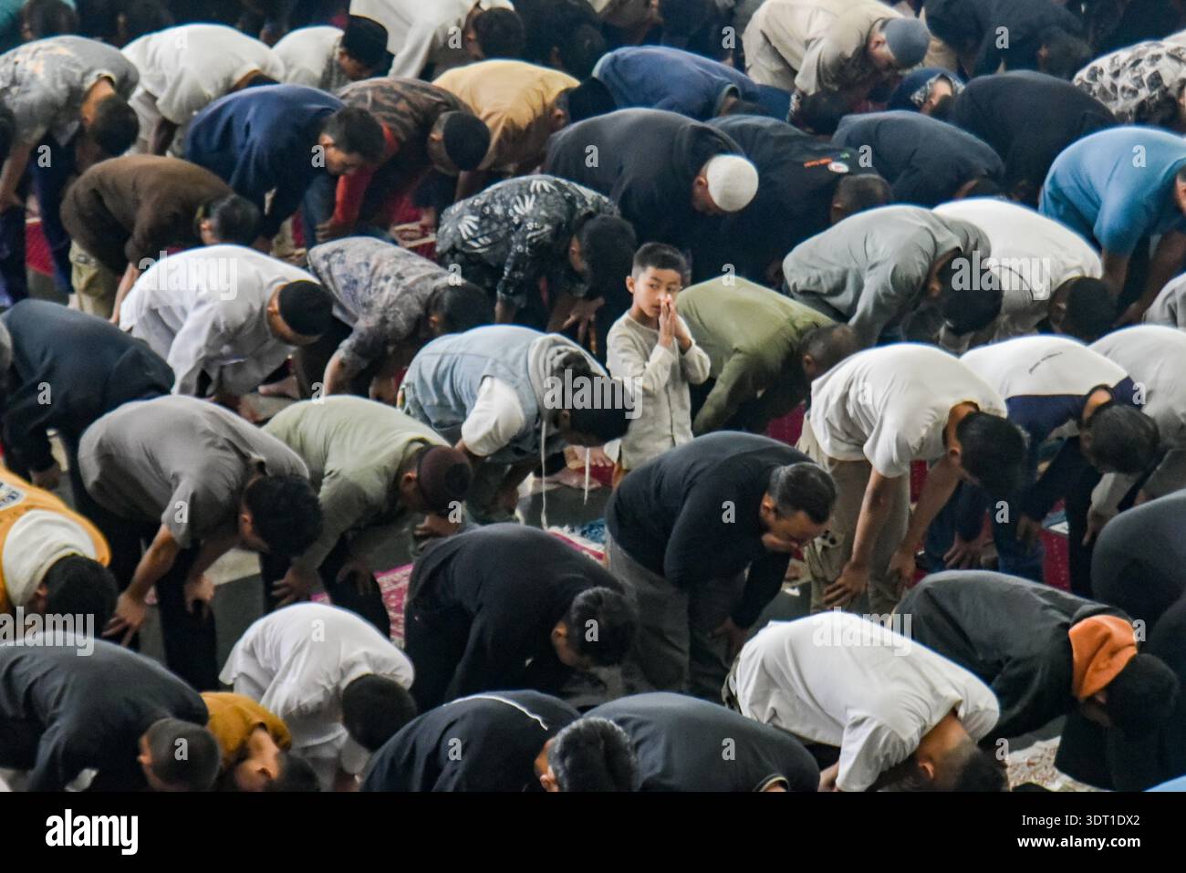 Bandung, West Java, Indonesia. 20th Feb, 2026. Muslims perform the ...