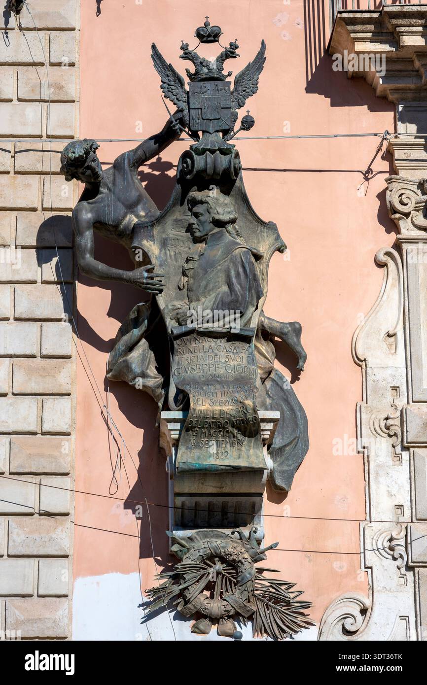 Heraldic inscription portrait hi-res stock photography and images - Alamy